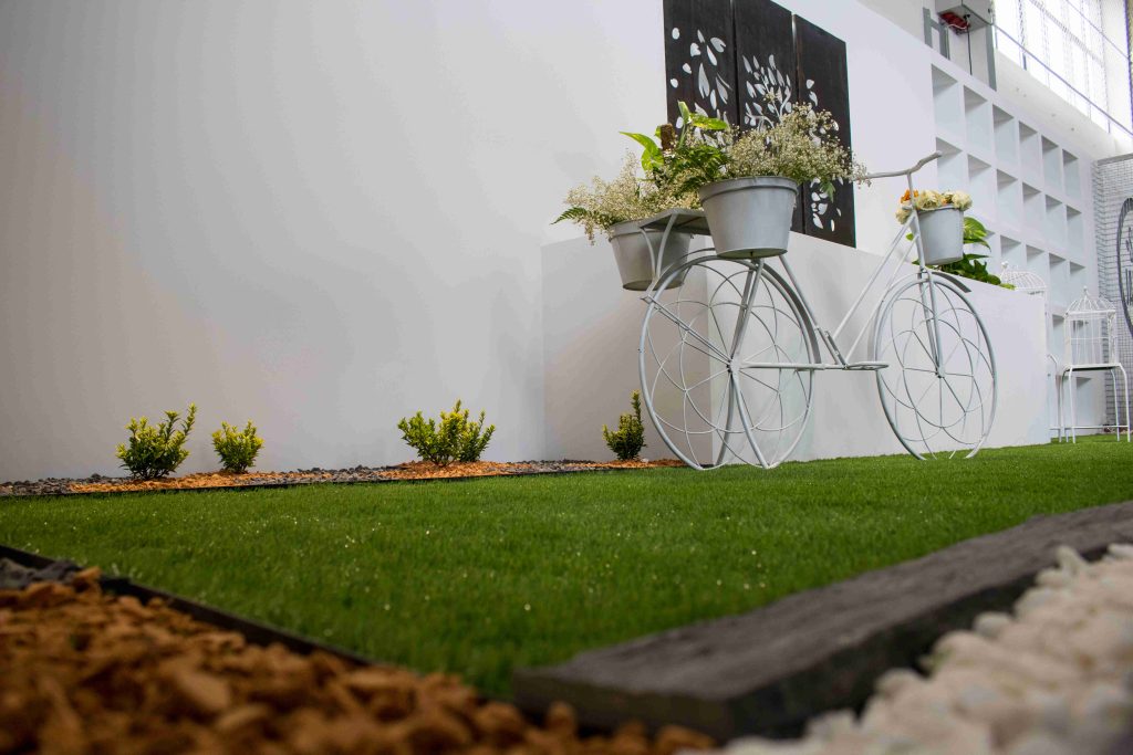 Como Fazer a Escolha Certa para Sua Relva Sintética? - Sico Jardins